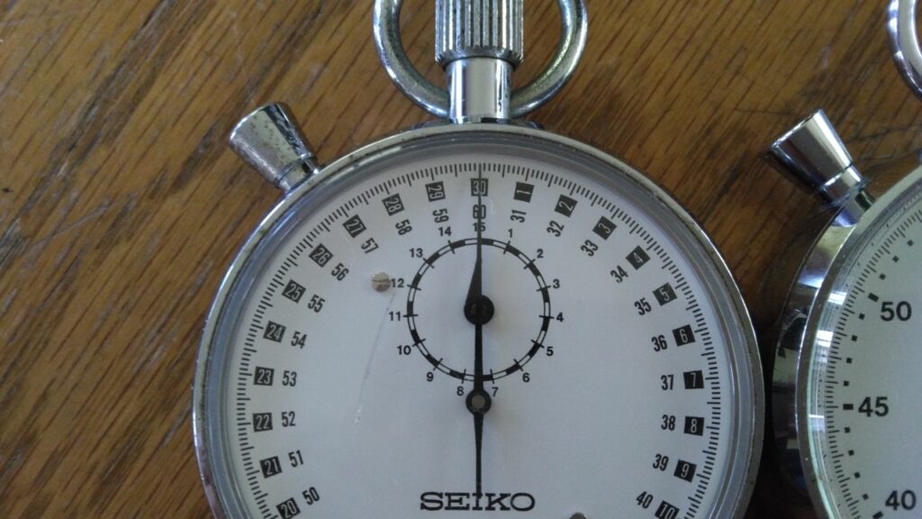 手巻きアナログストップウォッチの趣【SEIKO：88-5061】 | 時計De娯楽