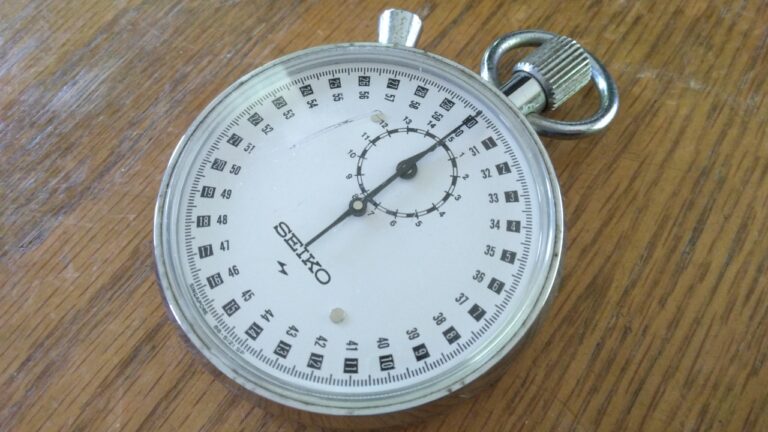 手巻きアナログストップウォッチの趣【SEIKO：88-5061】 | 時計De娯楽